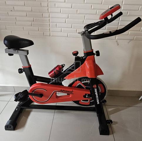 Spinning Bike - Sports & Outdoors for sale in Seri Kembangan, Selangor