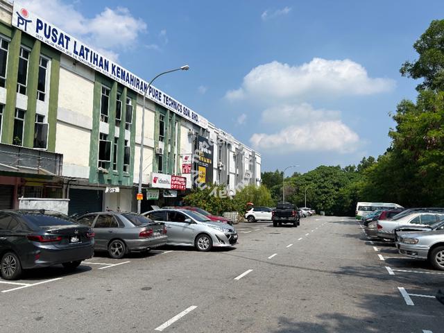 Shop lot for Sale, 4680 sq.ft, Rasah, Negeri Sembilan | Mudah.my