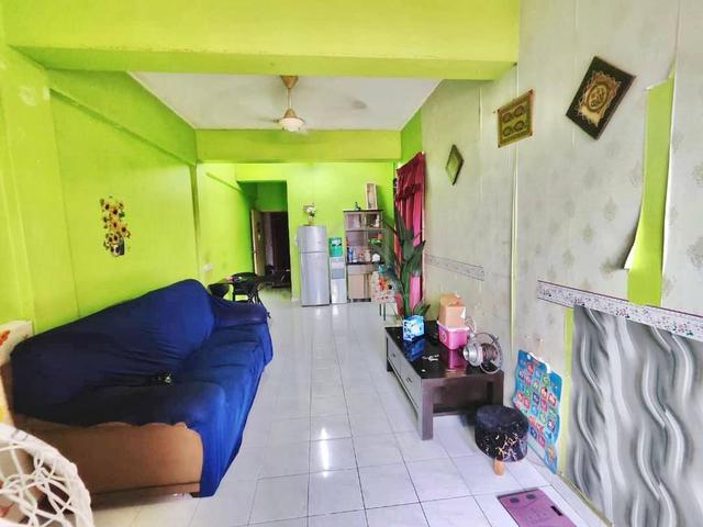 Apartment for Sale, 3 Bedroom, 800 sq.ft, Putra Ria Apartment (Seri ...