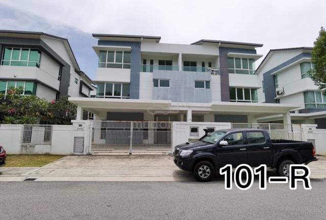 Semi-Detached House for Sale, 6 Bedroom, 3600 sq.ft, Ambang Botanic ...