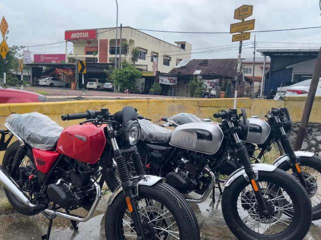 Brixton Cafe Racer 150i scambler rayburn classic - Motorcycles for sale ...