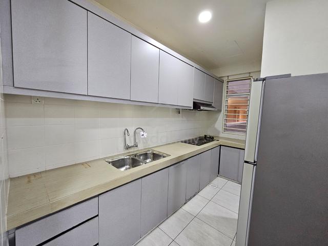 Service Residence for Rent, 3 Bedroom, 1048 sq.ft, BSP 21, Bandar ...