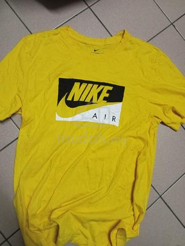 Baju kuning nike air S/M - Clothes for sale in Kota Kinabalu, Sabah
