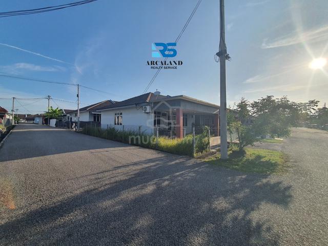 1-storey Terraced House for Sale, 3 Bedroom, 1937 sq.ft, Merlimau ...