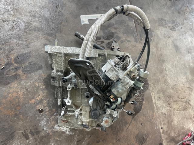 Suzuki swift sport zc32s gearbox 6speed - Car Accessories & Parts for ...