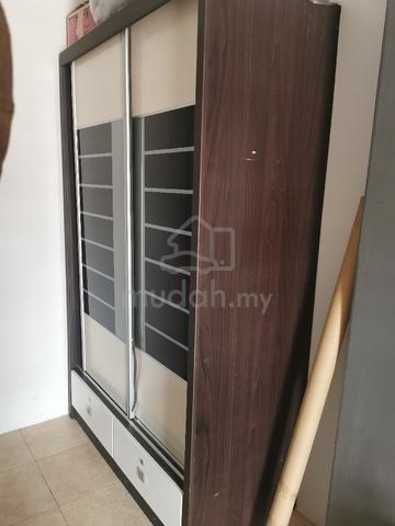 Wardrobe wood second hand - Furniture & Decoration for sale in Bukit ...