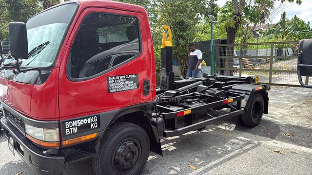 Lorry Roro Mitsubishi Fuso - Commercial Vehicle & Boats for sale in ...