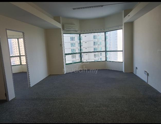 Gurney Tower Office Lot 650sqft 2 Rooms near Gurney Tower BEST DEAL ...