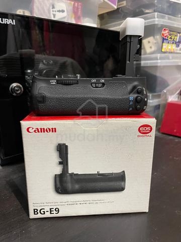 Canon 60d battery pack (Ori) - Cameras & Photography for sale in Shah ...
