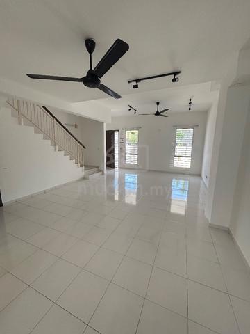 2-storey Terraced House for Sale, 4 Bedroom, 1677 sq.ft, Semenyih ...