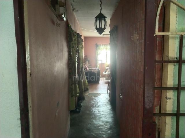 Flat for Sale, 3 Bedroom, 650 sq.ft, Kenanga Apartment (Taman Bunga ...