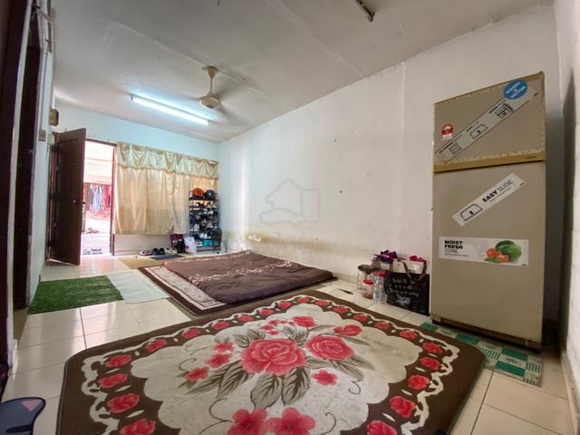 Flat for Sale, 3 Bedroom, 700 sq.ft, Flat Puchong Permai, Puchong ...
