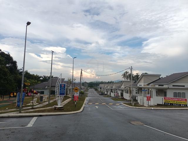 Homestay home stay - Accommodation & Homestays for rent in Dengkil ...