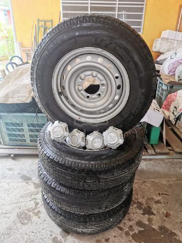 Full Set of 4 Yokohama Tyres & Original Isuzu Rims - Car Accessories ...