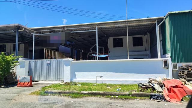 Warehouse / Factory for Rent, 2800 sq.ft, Miri, Sarawak | Mudah.my