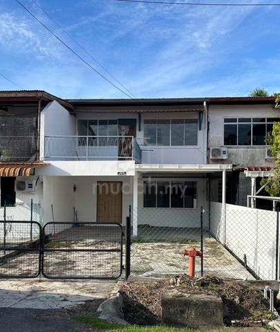 2-storey Terraced House for Rent, 3 Bedroom, 2000 sq.ft, Gersik ...