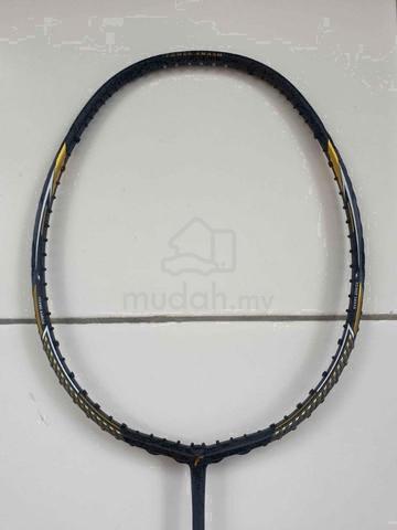 Racket murah. Berat Kepala (smash) - Sports & Outdoors for sale in Kota ...