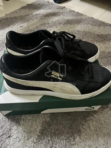 Puma Court Suede Black White Gold Uk9 Us10 - Shoes for sale in Shah ...