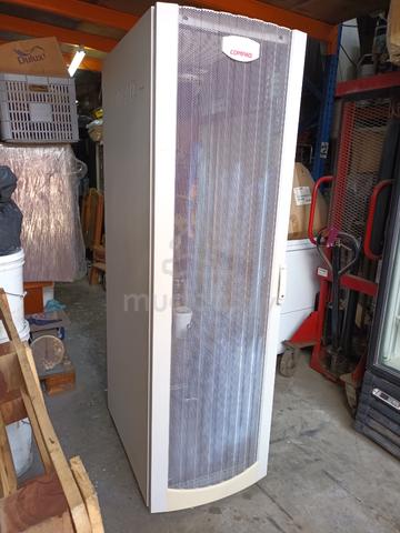 Server rack cabinet(compaq) - Furniture & Decoration for sale in Kapar ...