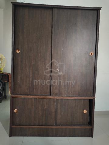 Almari Baju - Furniture & Decoration for sale in Seremban 2, Negeri ...