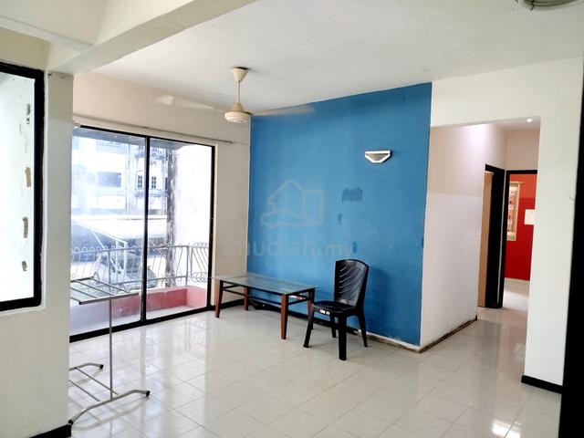 Condominium for Sale, 3 Bedroom, 750 sq.ft, Villa Condominium, Relau ...