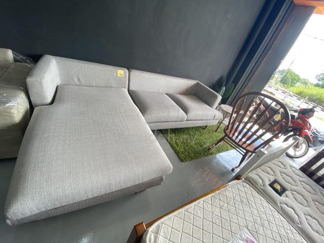 Sofa L besar grey - Furniture & Decoration for sale in Kluang, Johor