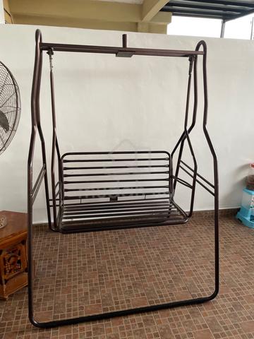 Buaian / Buai Besi - Garden Items for sale in Kulai, Johor