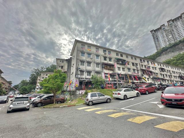 Flat for Sale, 3 Bedroom, 650 sq.ft, Pangsapuri Intan (Ampang), Ampang ...