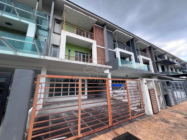 3-storey Terraced House for Sale, 6 Bedroom, 3250 sq.ft, Bandar Sungai ...