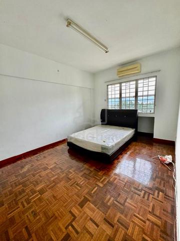 Condominium for Rent, 3 Bedroom, 1030 sq.ft, Paradesa Rustica, Sri ...