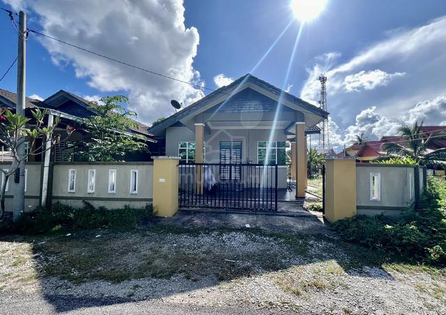 Semi-Detached House for Sale, 3 Bedroom, 1270 sq.ft, Marang, Terengganu ...