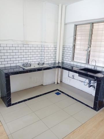 Apartment for Sale, 3 Bedroom, 650 sq.ft, Pangsapuri Segar Ria, Cheras ...