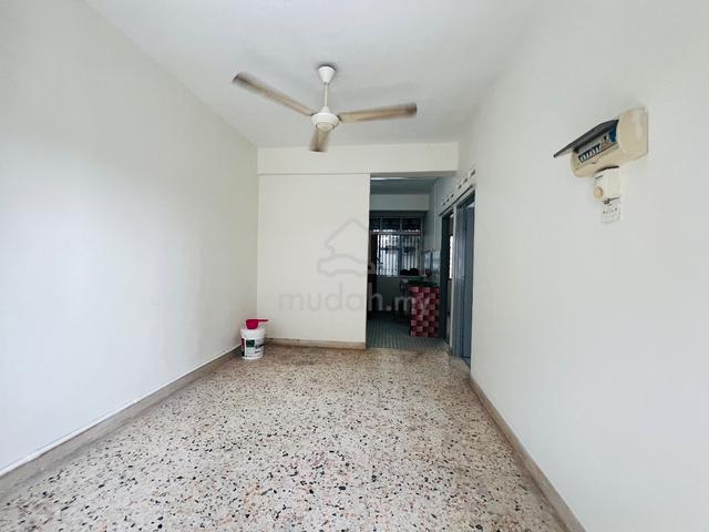 Flat for Sale, 2 Bedroom, 600 sq.ft, Rumah Pangsa Aunler, Melaka City ...