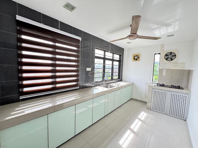 3-storey Terraced House for Sale, 4 Bedroom, 2300 sq.ft, Selayang ...