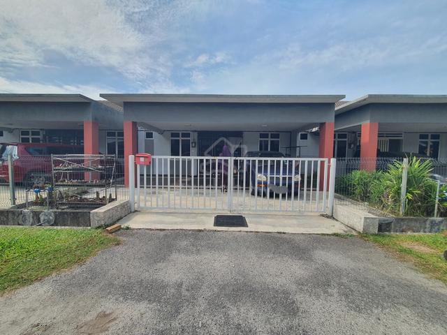 1-storey Terraced House for Sale, 3 Bedroom, 1464 sq.ft, Merlimau ...