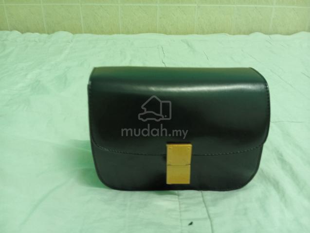 the fallen angels handbag 👜🤫🧏🗿 - Bags & Wallets for sale in Ipoh, Perak