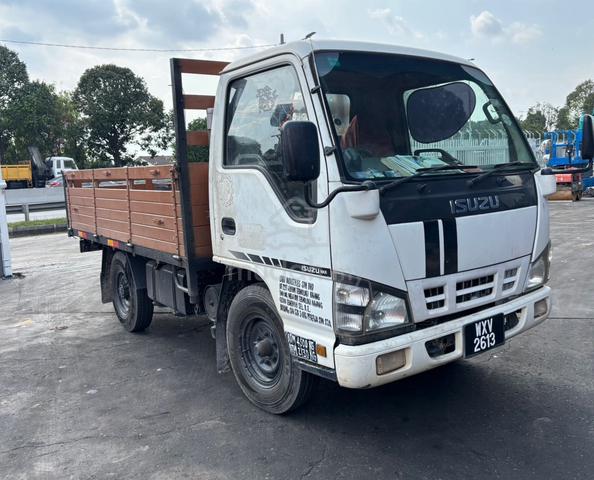 Lorry 1 Ton - Commercial Vehicle & Boats for sale in Perai, Penang