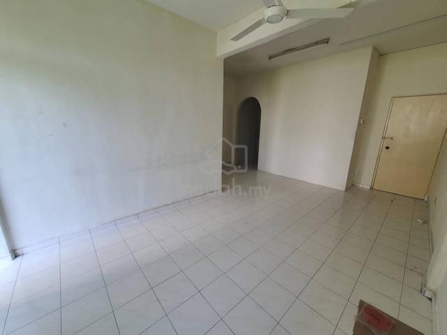 Flat for Sale, 3 Bedroom, 775 sq.ft, Taman Cheng Ria, Cheng, Melaka ...