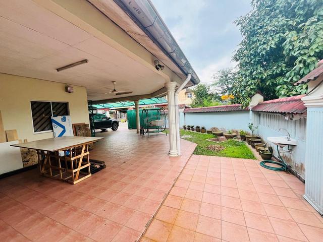1-storey Terraced House for Sale, 4 Bedroom, 3300 sq.ft, Ulu Tiram ...