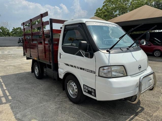 Lorry Nissan SK 82 Lori 9 Kaki Wooden Body Kayu - Commercial Vehicle ...
