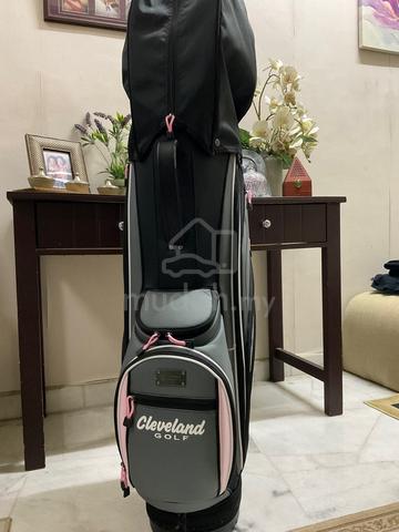 Cleveland Bloom Women’s Set - Sports & Outdoors for sale in Cheras ...