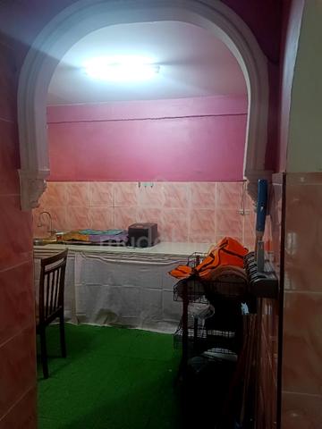 Flat for Sale, 2 Bedroom, 678 sq.ft, Flat Sentul utama, Taman Dato senu ...