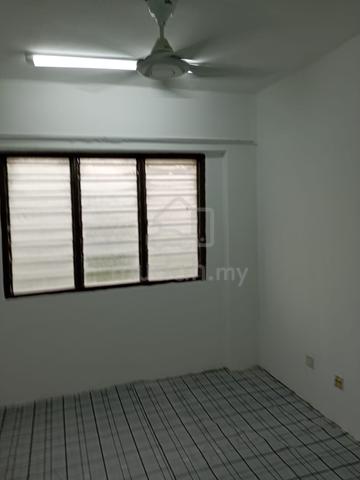 Flat for Rent, 3 Bedroom, 750 sq.ft, PPR Desa Rejang, Setapak, Kuala ...