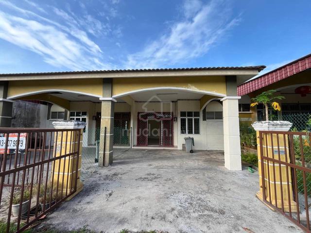 1-storey Terraced House for Sale, 3 Bedroom, 1540 sq.ft, Merlimau ...