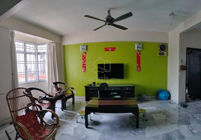Apartment for Sale, 3 Bedroom, 1008 sq.ft, Goodyear Court 9, Subang ...