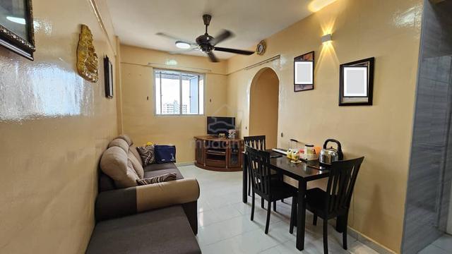Apartment for Sale, 3 Bedroom, 560 sq.ft, Pinang Emas Flat, Batu ...