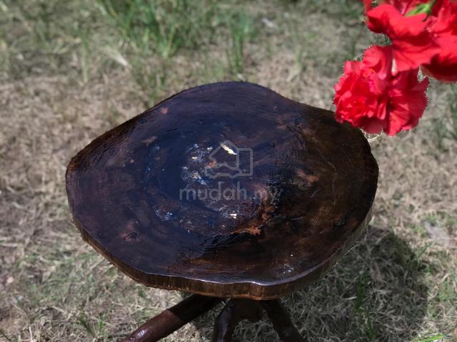 epoxy tree stump table - Furniture & Decoration for sale in Beaufort, Sabah