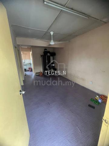 Flat for Sale, 3 Bedroom, 650 sq.ft, Flat Puchong Permai, Puchong ...