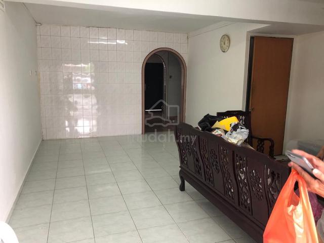 2-storey Terraced House for Sale, 3 Bedroom, 850 sq.ft, Klang, Selangor ...