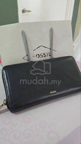 FOSSIL Authentic Leather Long Pouch Wallet - Bags & Wallets for sale in ...